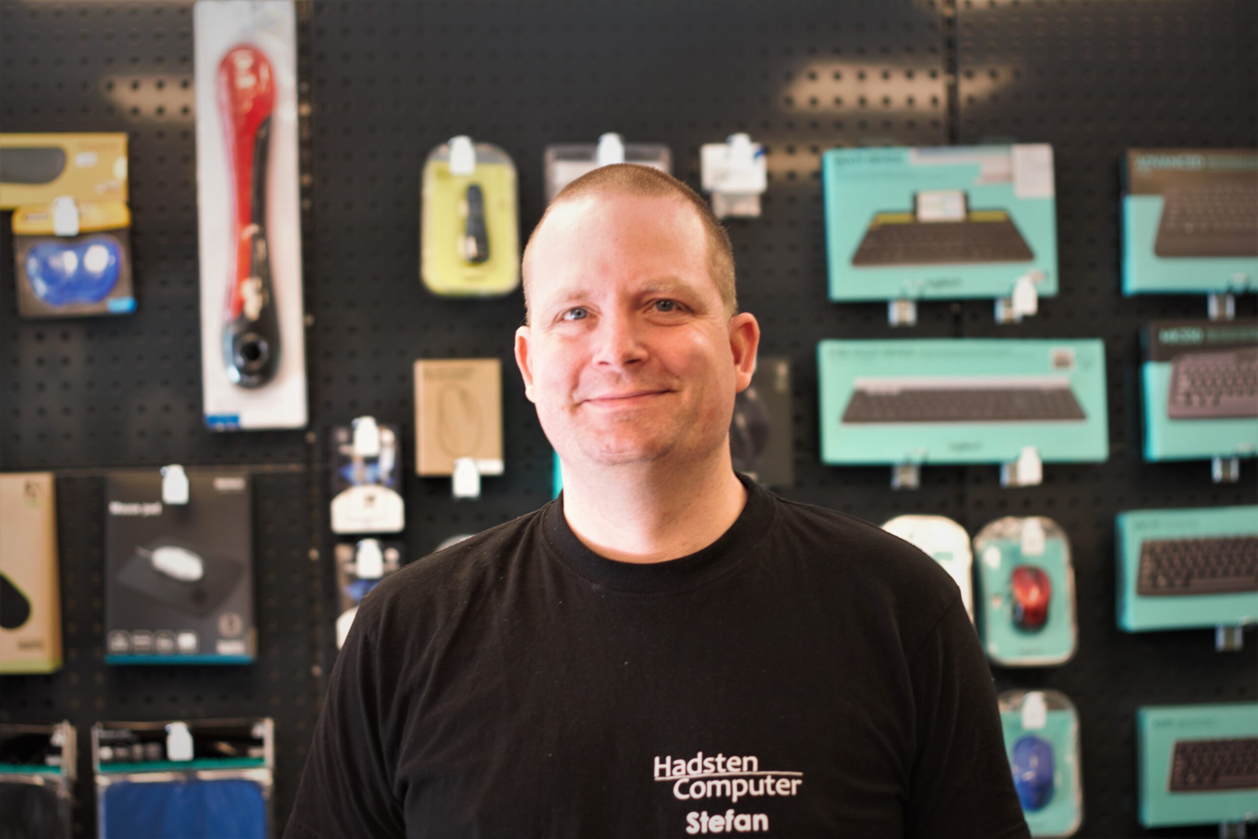 Hadsten Computer sætter fokus på genbrug - Byens Nyt