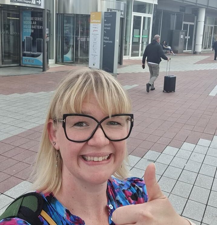 Didde fra Hadsten Optik fik ny viden om tørre øjne i München - Byens Nyt