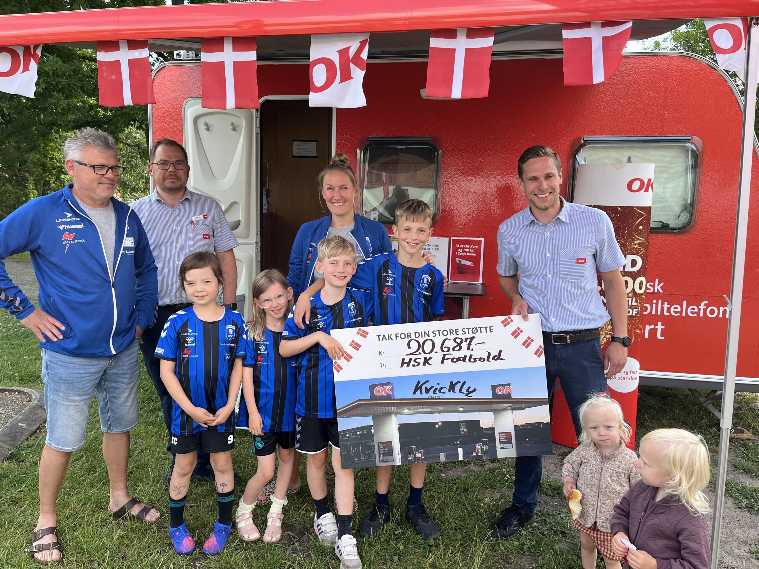 Kvickly Hadsten og OK giver stort tilskud til HSK Fodbold - Byens Nyt