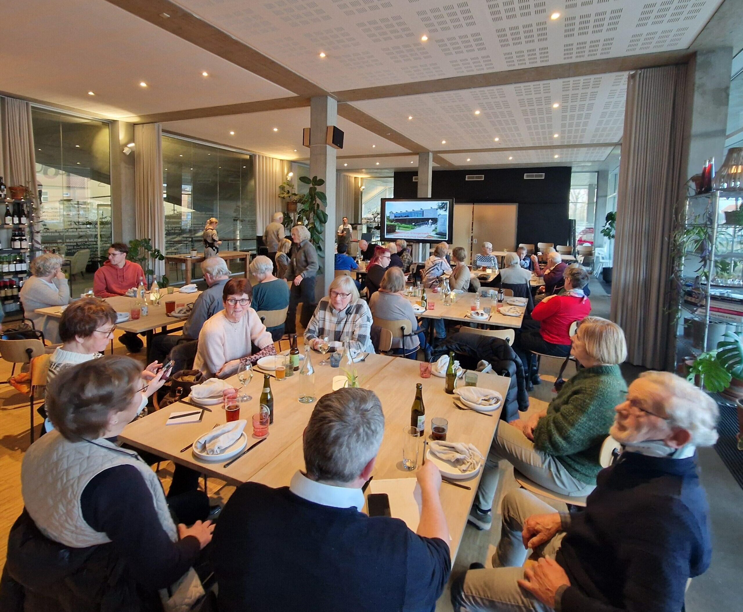 Ældresagen inviterer til "Spis sammen - Sammen med os" - Byens Nyt