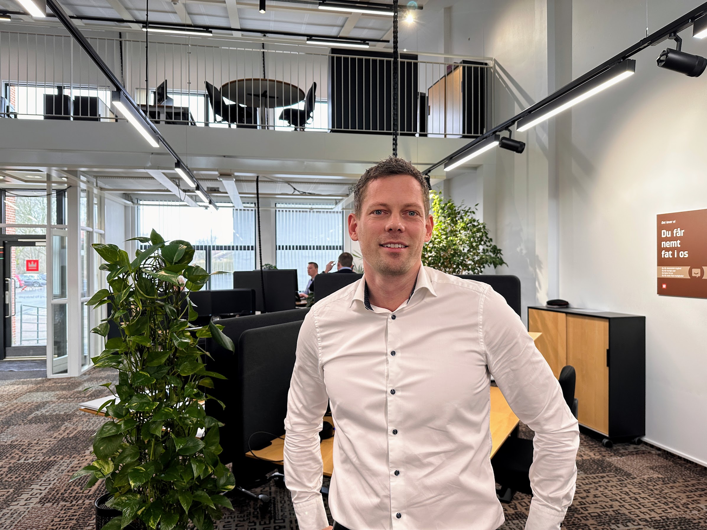 Jonas er ny mand i spidsen for Sparekassen Kronjylland Hadsten - Byens Nyt